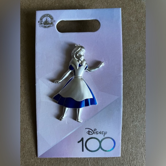 Disney | Accessories | Disney Parks 0 Silver Alice In Wonderland Pin ...